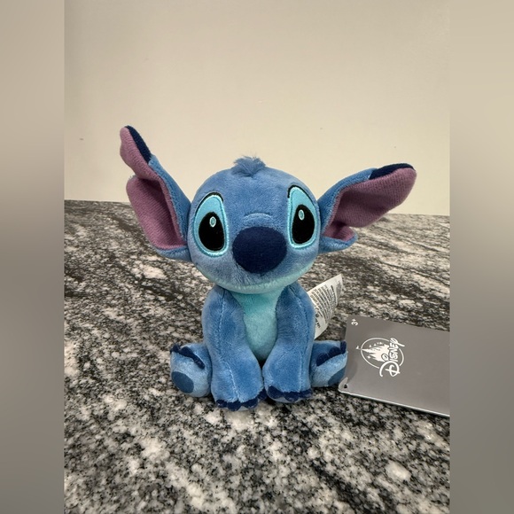 Disney | Accessories | Disney Stitch Shoulder Plush Wdw 225 | Poshmark